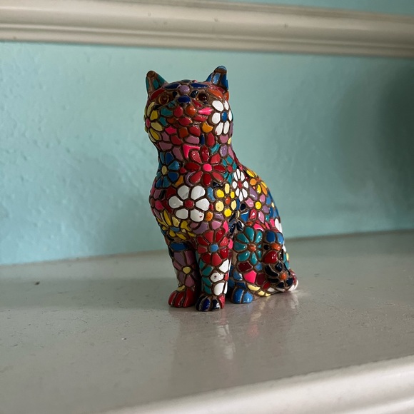 Barcino Designs | Accents | Barcino Designs Mosaic Floral Cat Figurine ...